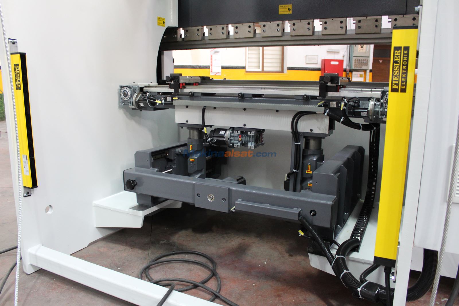 HİLALSAN 2 METRE 80 TON CNC ABKANT PRES Used Press Brakes machine for sale