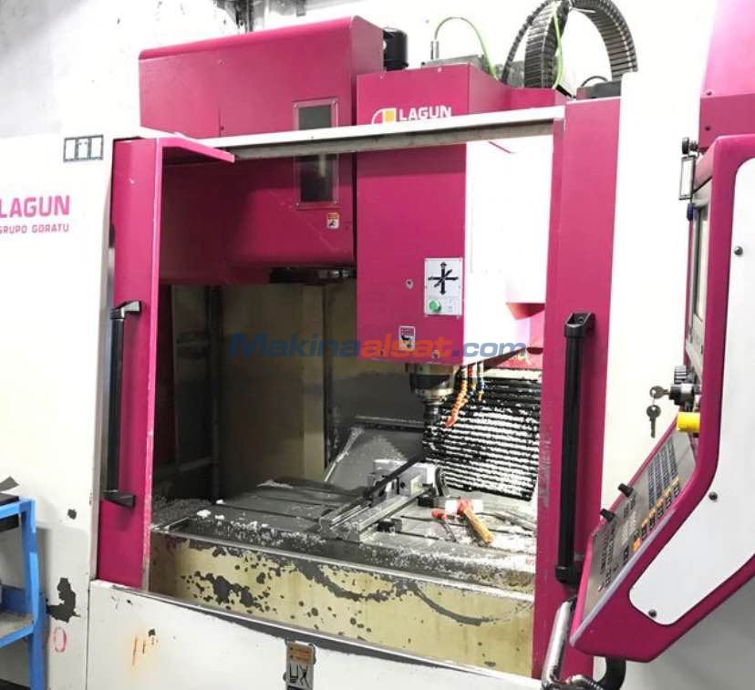 Satılık ikinci el LAGUN 1000x500x500 CNC Dik İşlem CNC Dik İşlem makinesi