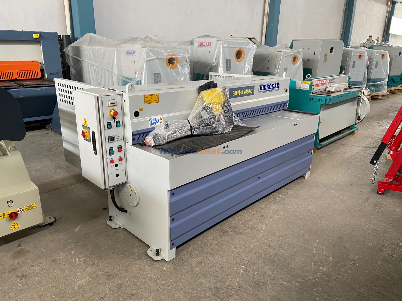 SAYMAK SRGM-H 2060x3MM REDİKTÖRLÜ GİYOTİN MAKAS Used Mechanical ...