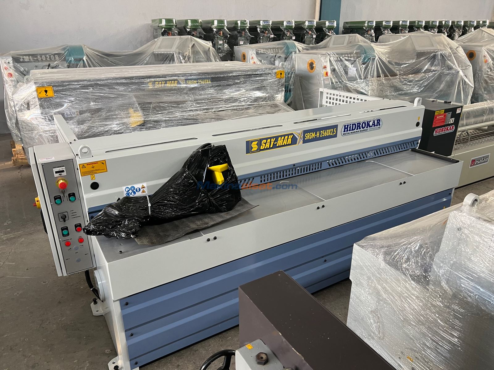 SAYMAK SRGM-H 2560x2,5MM REDİKTÖRLÜ GİYOTİN MAKAS Used Mechanical ...