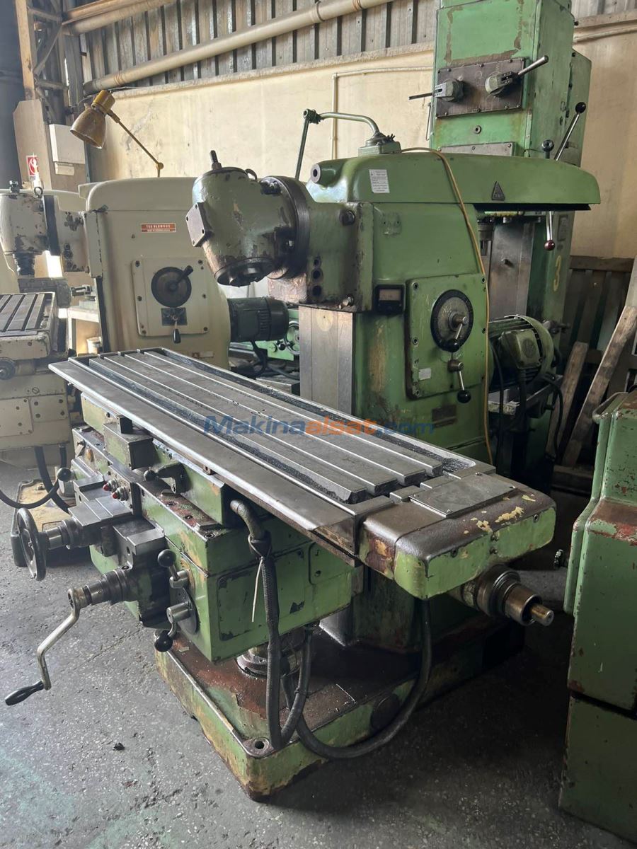 Satılık ikinci el Tos FA 3 Freze Universal Freze / Kalıpçı Freze makinesi