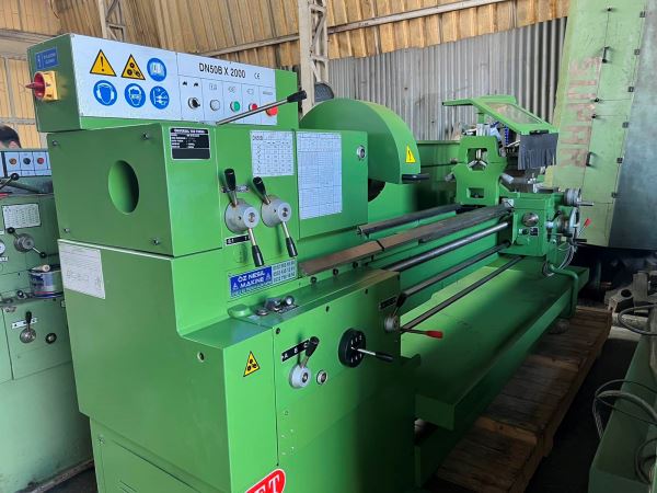 SN 50 Çin Tos Sıfır Torna Used Centre Lathe machine for sale