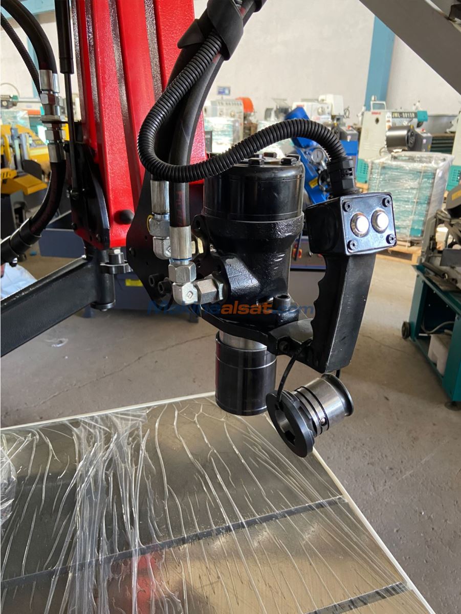 Satılık ikinci el KRAKE M5-M36 HİDROLİK KILAVUZ ÇEKME Kılavuz Çekme ...