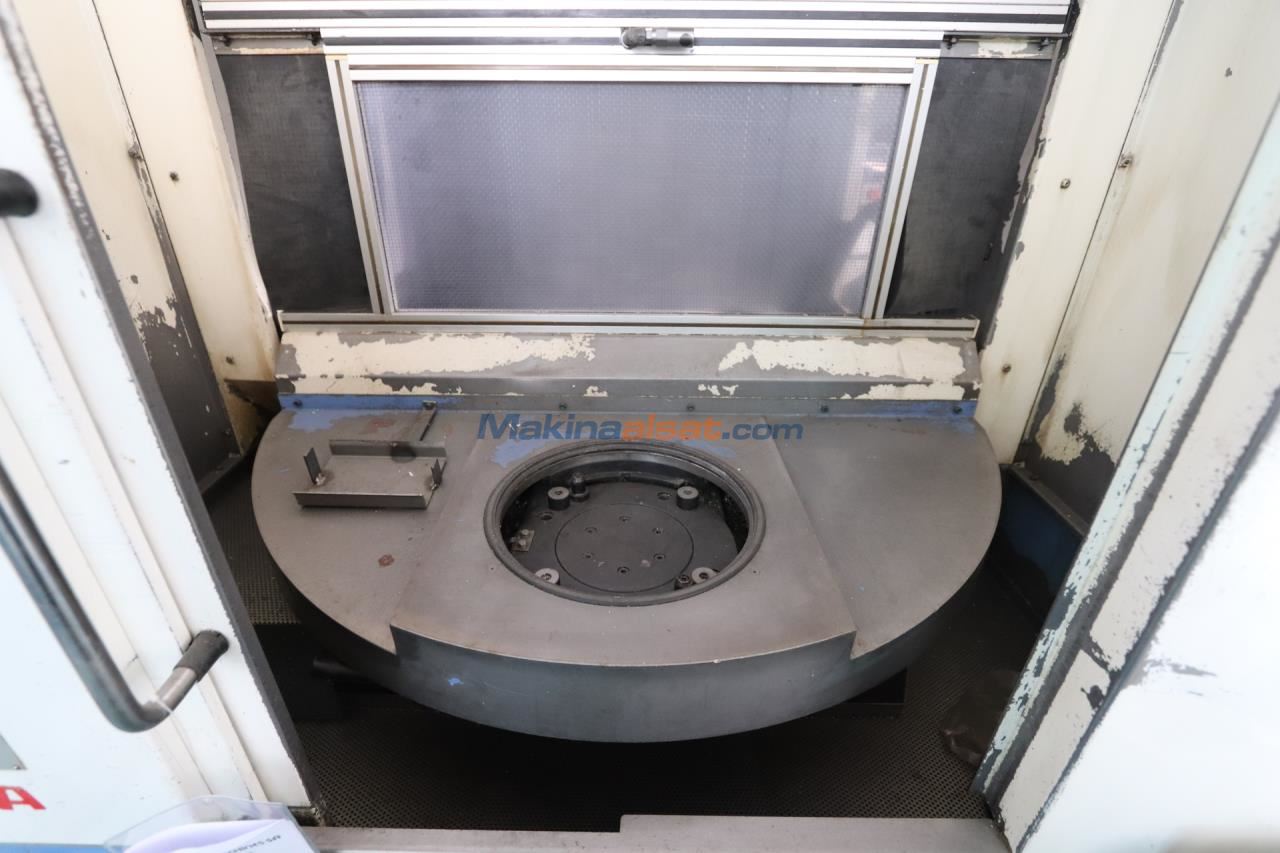 Satılık ikinci el KIRA KN- 40Hb CNC Yatay işlem CNC Yatay işlem makinesi