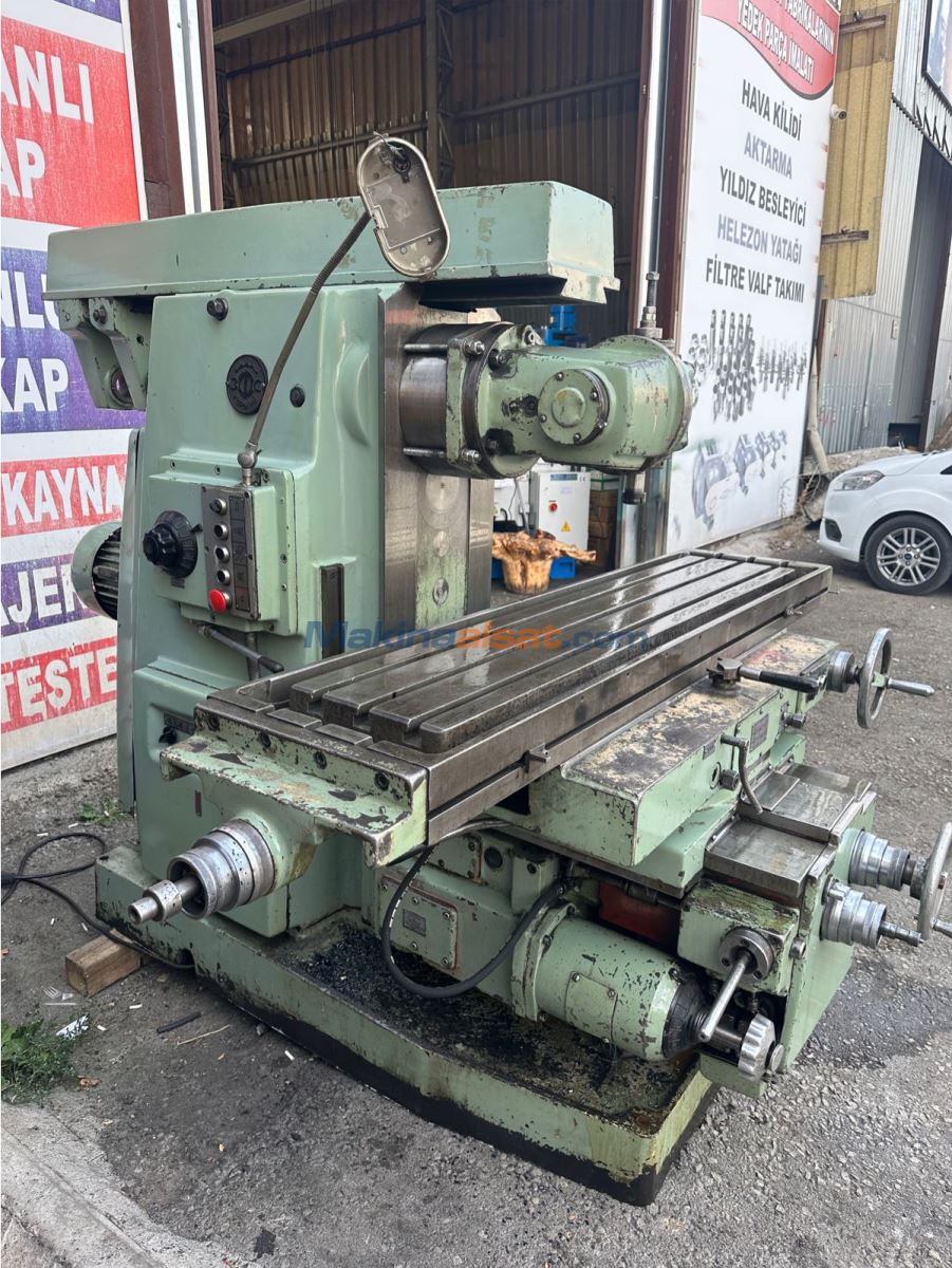 Satılık ikinci el Rus Freze Universal Freze / Kalıpçı Freze makinesi