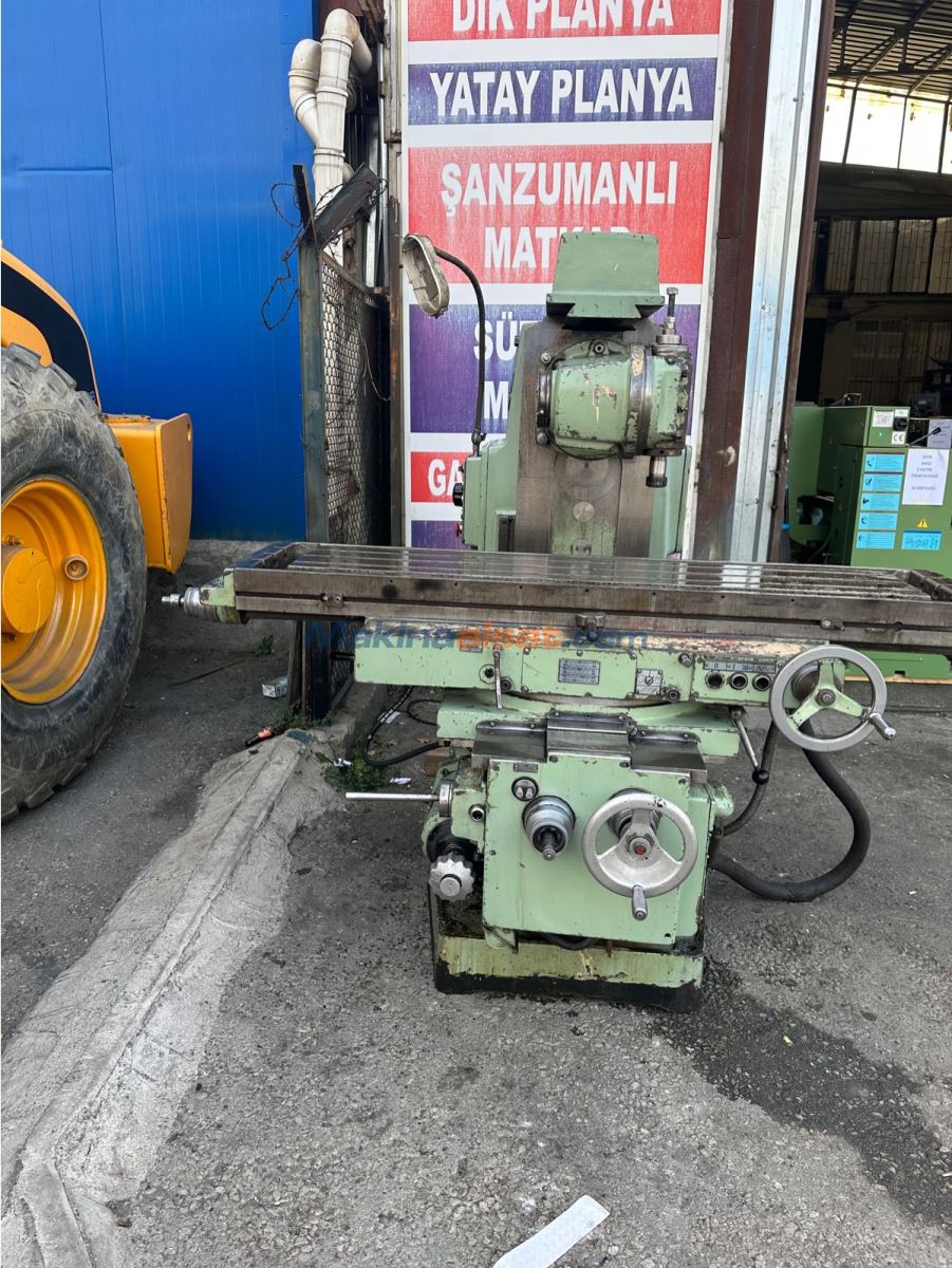 Satılık ikinci el Rus Freze Universal Freze / Kalıpçı Freze makinesi