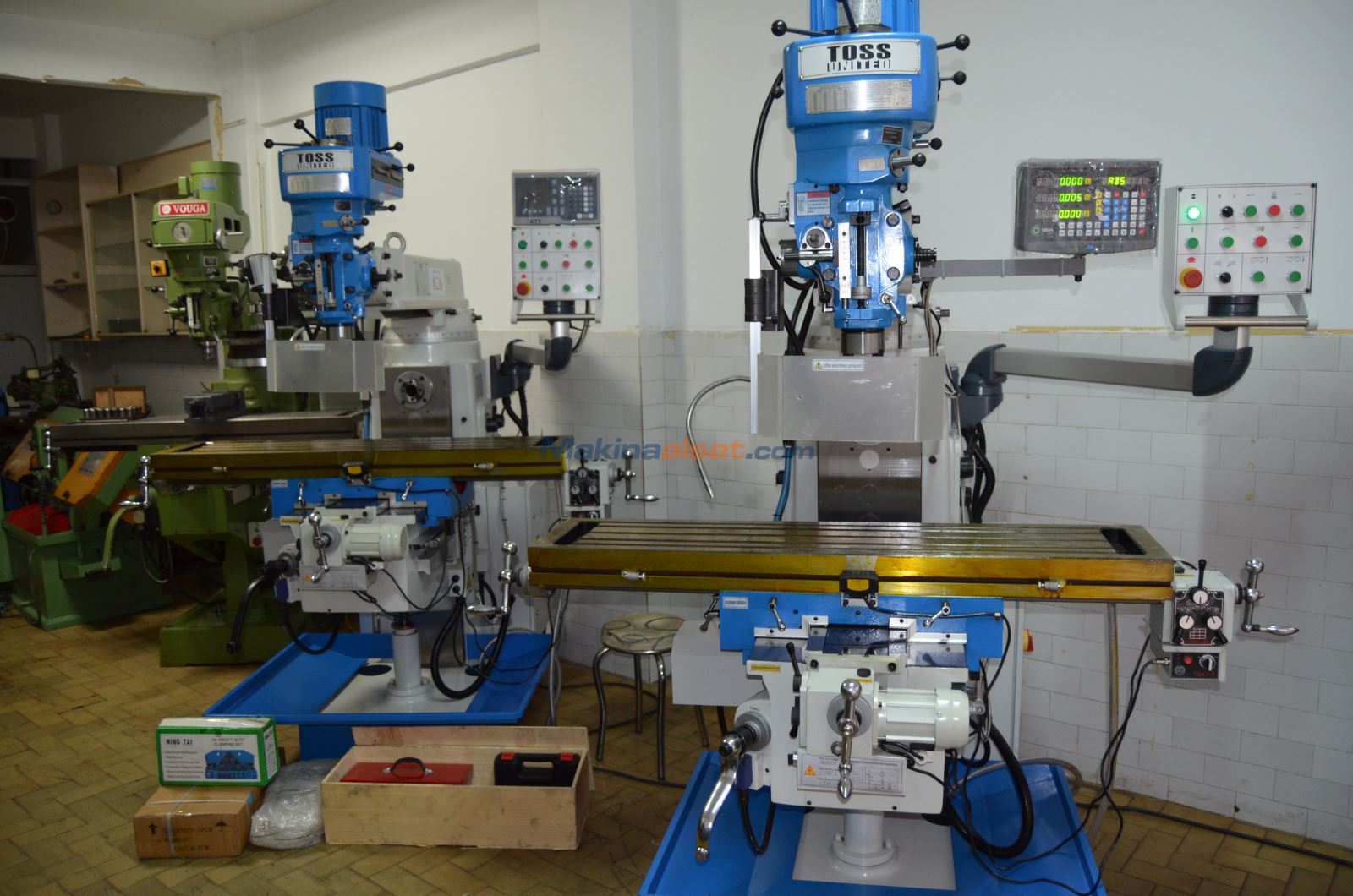 Satılık ikinci el TOSS UNITED X6325C SIFIR KALIPÇI ÜNİVERSAL FREZE ...