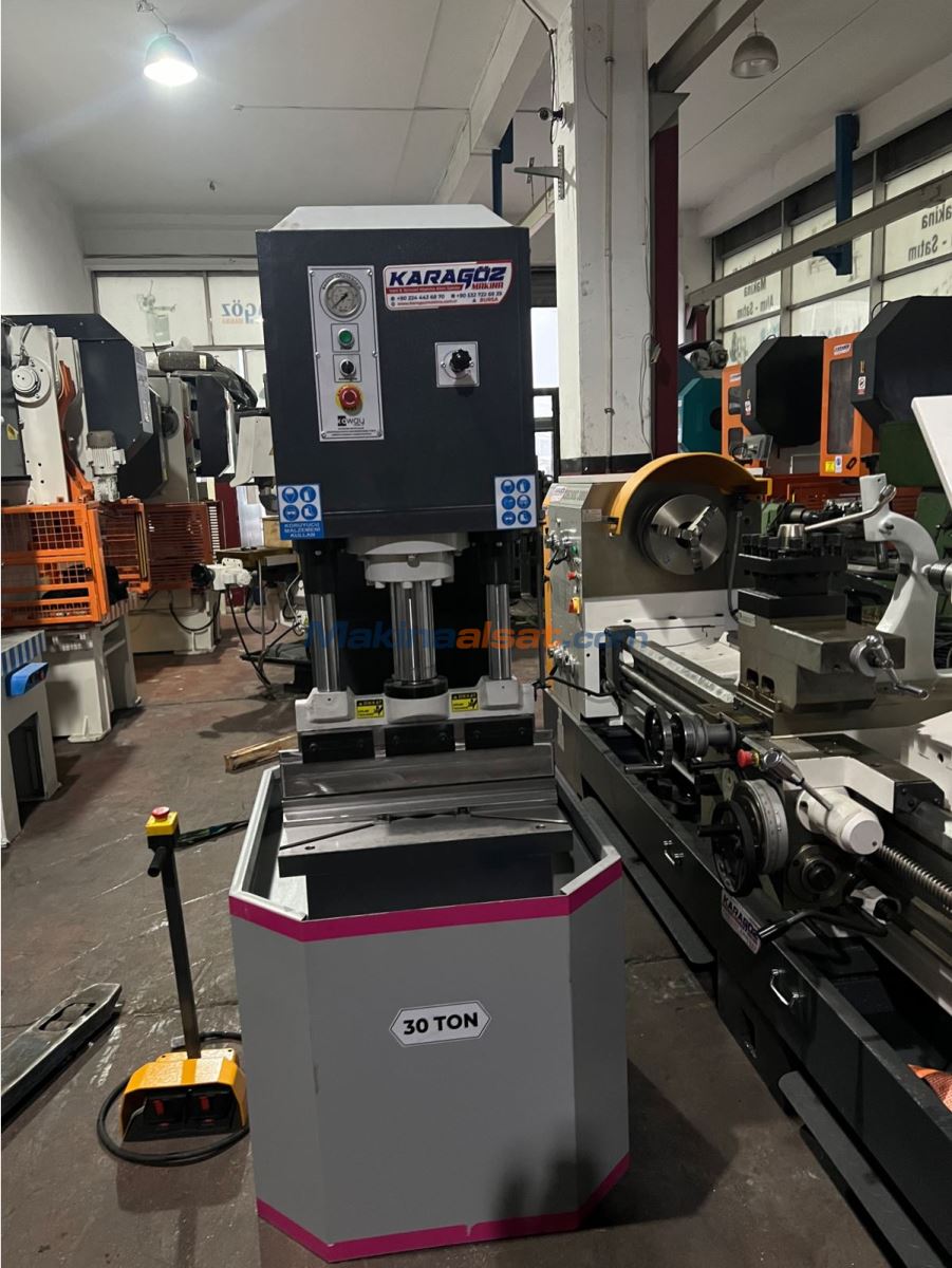 Satılık ikinci el 30 Ton C Tipi Hidrolik Pres Hidrolik C Pres makinesi