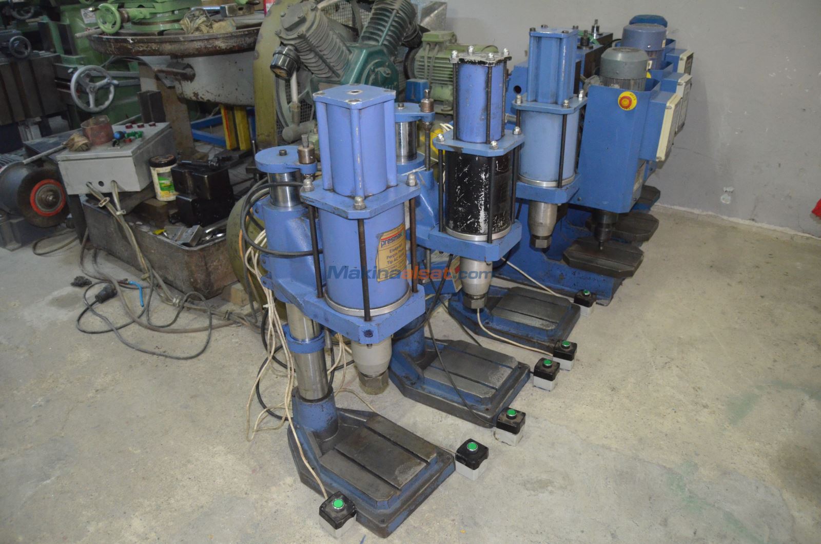 Satılık ikinci el AC6000 ELEKTRİKLİ PERÇİN PRESİ Perçin Makinası makinesi