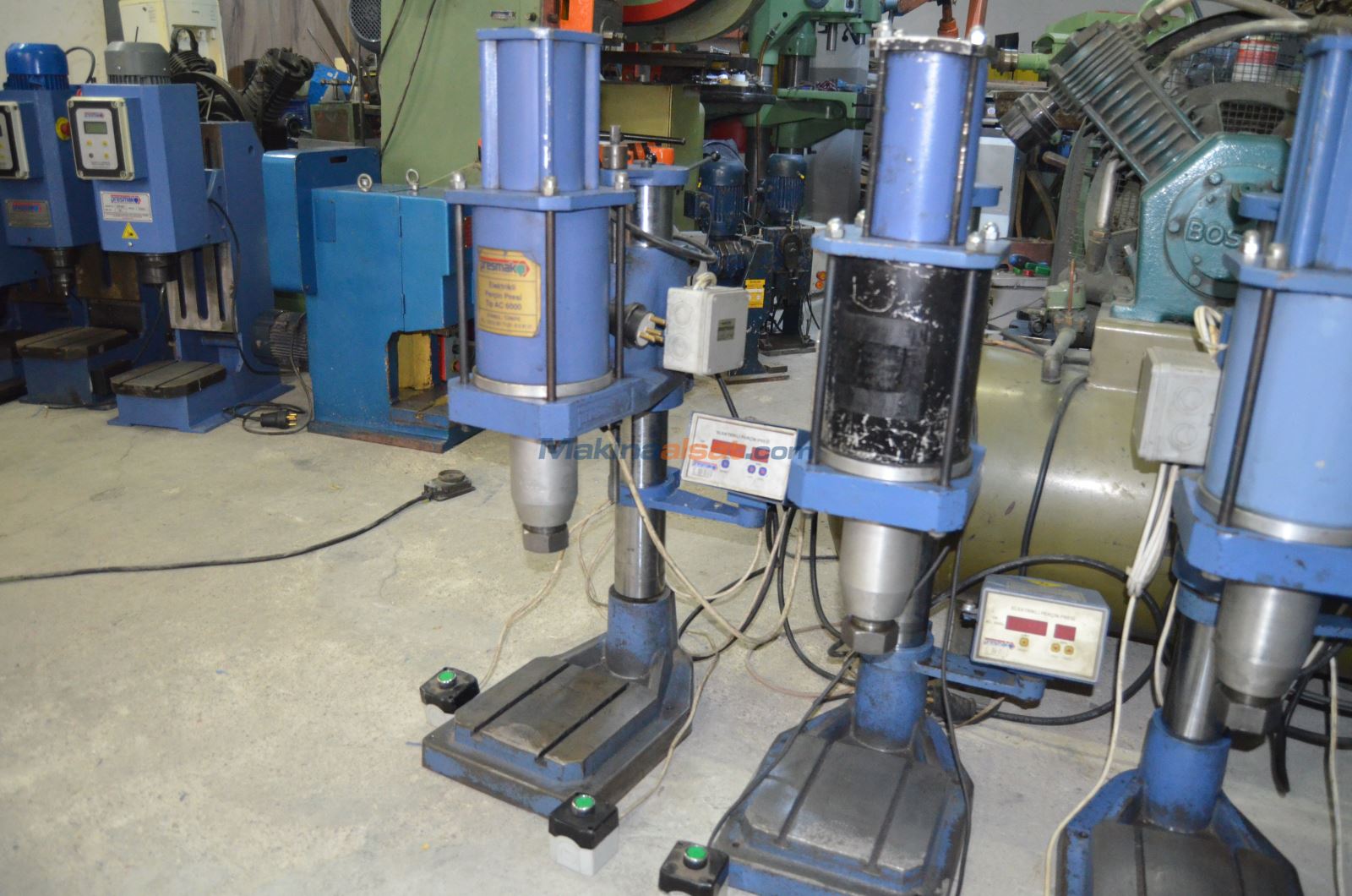 Satılık ikinci el AC6000 ELEKTRİKLİ PERÇİN PRESİ Perçin Makinası makinesi