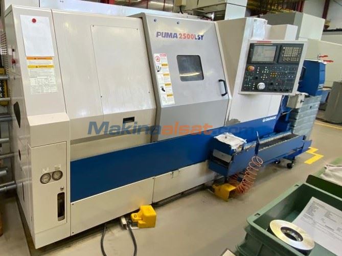 DOOSAN PUMA 2500 LSY 2004 MODEL CNC TORNA Used CNC Lathe and Machining Centers machine for sale