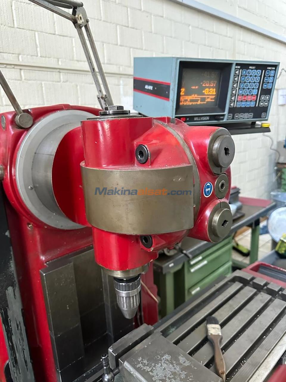 Satılık ikinci el SCHAUBLIN 53 Universal Freze Universal Freze ...