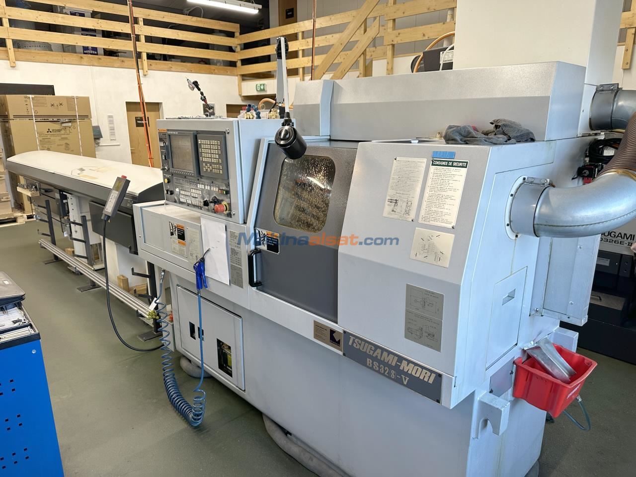 Satılık ikinci el TSUGAMI BS32CE(S)-V CNC Otomat Torna CNC Otomat Torna makinesi