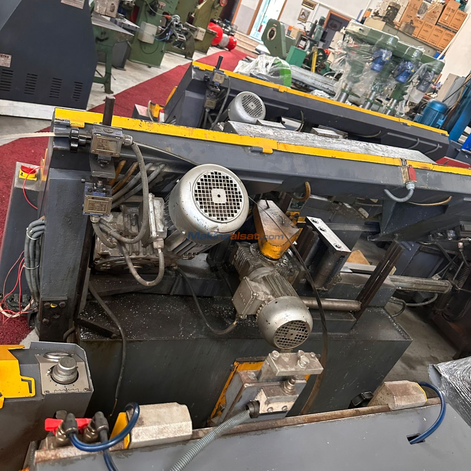 Satılık ikinci el KESMAK MARKA 350 LİK TAM OTOMATİK ŞERİT TESTERE Şerit ...