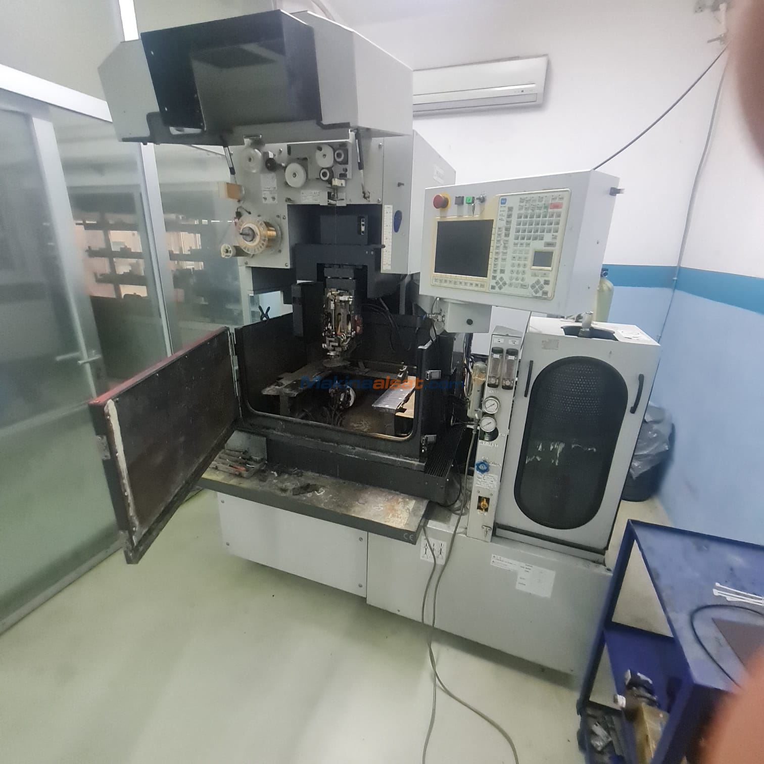 MITSUBISHI BA8 Tel Erozyon Used Wire Spark Erosion Machine machine for sale