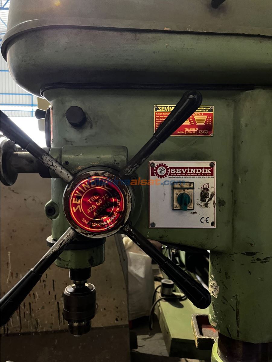 Satılık ikinci el Sevindik 32 lik Matkap Sütunlu Matkap makinesi