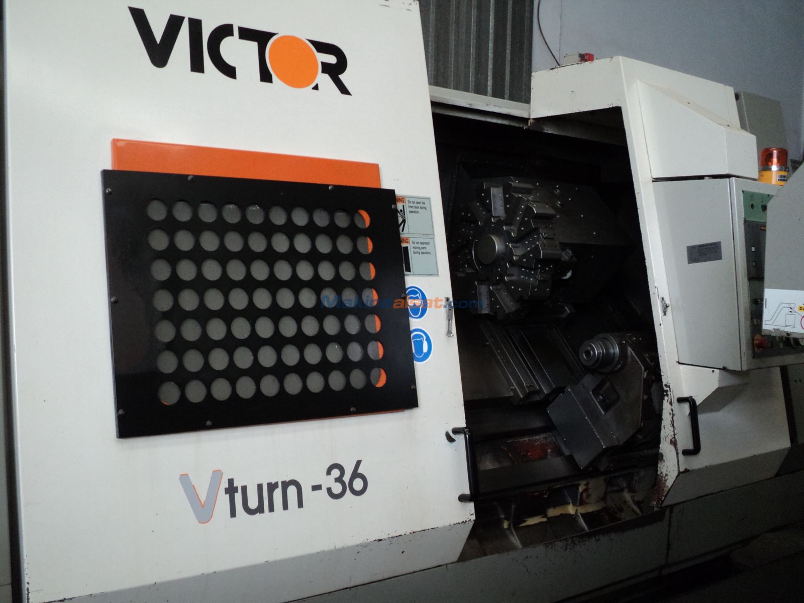 Satılık ikinci el 1996 Model Victor V-Turn 36 CNC Torna CNC Torna makinesi