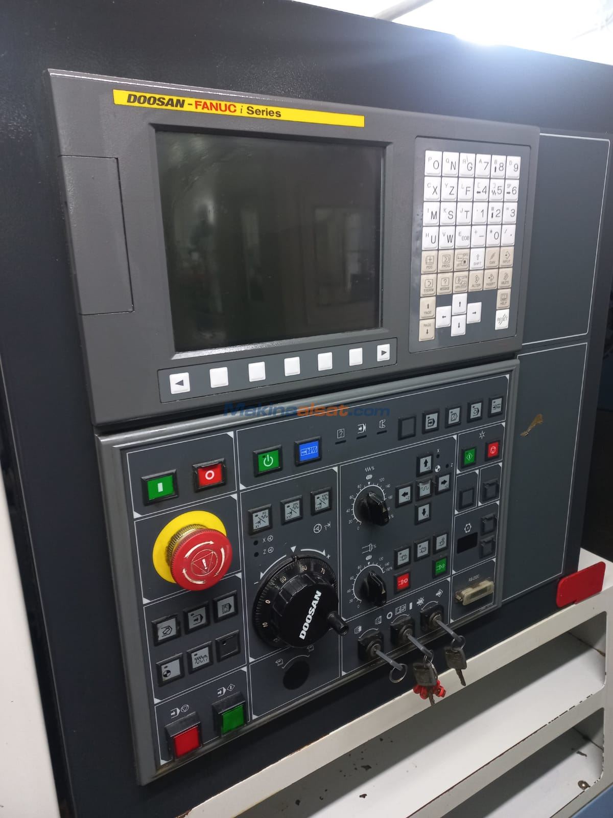 Satılık ikinci el DOOSAN LYNX 220G 2012 MODEL 6 INCH CNC TORNA CNC Torna makinesi