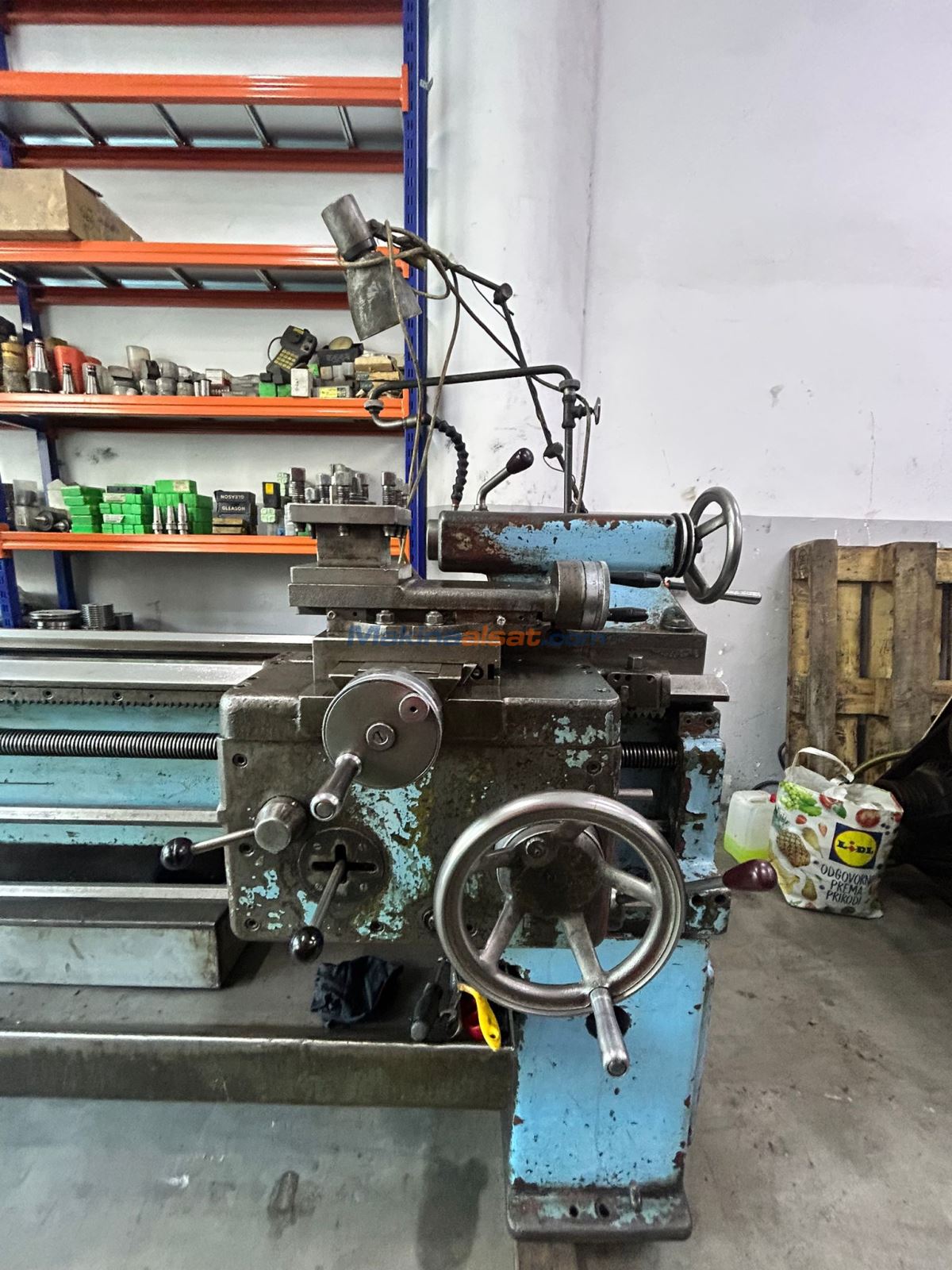 Satılık ikinci el TOS SN40 1.5 METRE TORNA Universal Torna makinesi