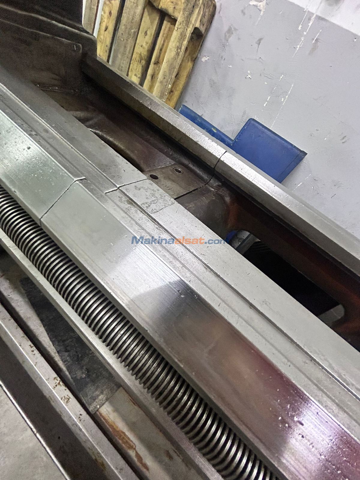 Satılık ikinci el TOS SN40 1.5 METRE TORNA Universal Torna makinesi