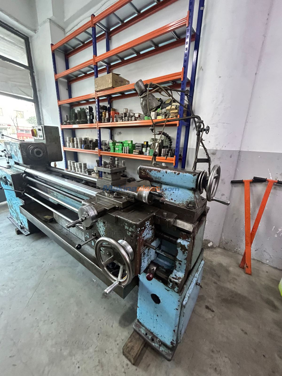 Satılık ikinci el TOS SN40 1.5 METRE TORNA Universal Torna makinesi