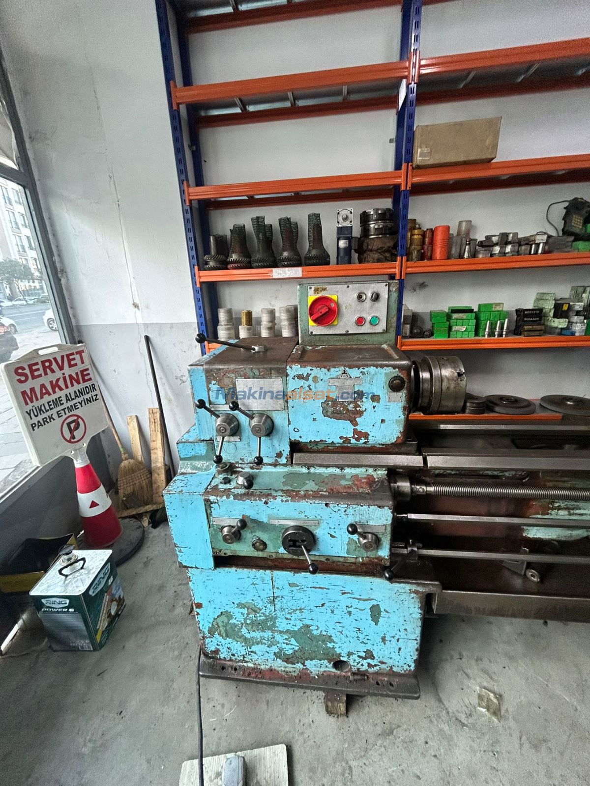 Satılık ikinci el TOS SN40 1.5 METRE TORNA Universal Torna makinesi