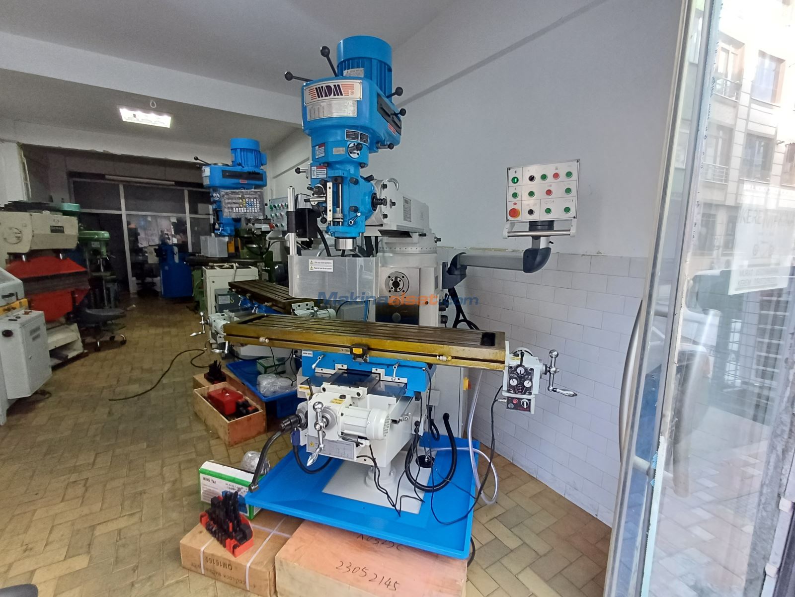 WDM 4 NUMARA GÖBEKTEN MİLLİ KALIPÇI FREZE Used Universal Milling ...