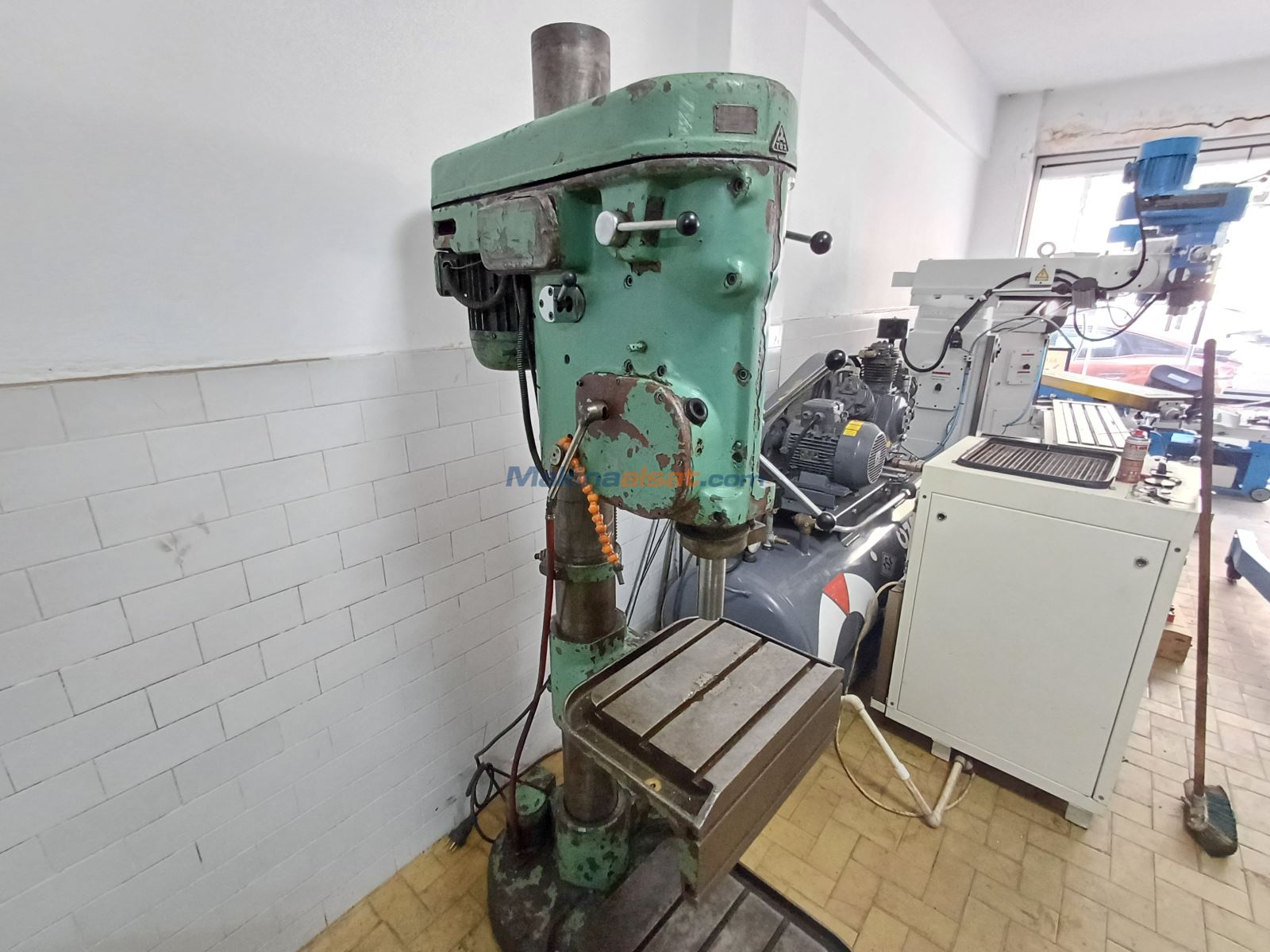 Satılık ikinci el TOS 32 LİK ŞANZIMANLI MATKAP Şanzımanlı Matkap makinesi