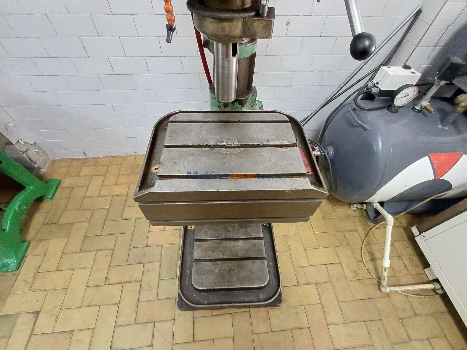 Satılık ikinci el TOS 32 LİK ŞANZIMANLI MATKAP Şanzımanlı Matkap makinesi