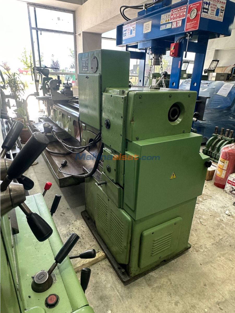 SN 45 Çekoslovak Tos 2 Metre Torna Used Centre Lathe machine for sale