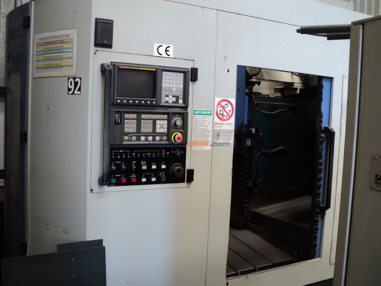 Satılık ikinci el Leadwell SV 500 Çift Tabla İşleme Merkezi CNC Dik ...