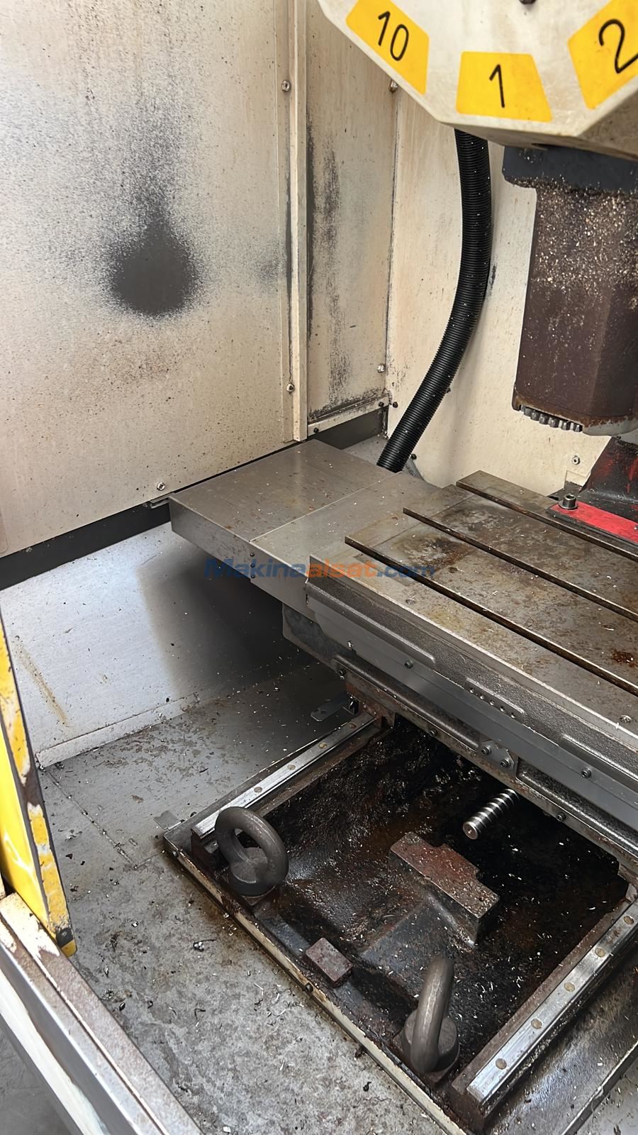 Satılık ikinci el FANUC ROBODRILL ALFA T10C TAPPING CENTER CNC Kılavuz ...
