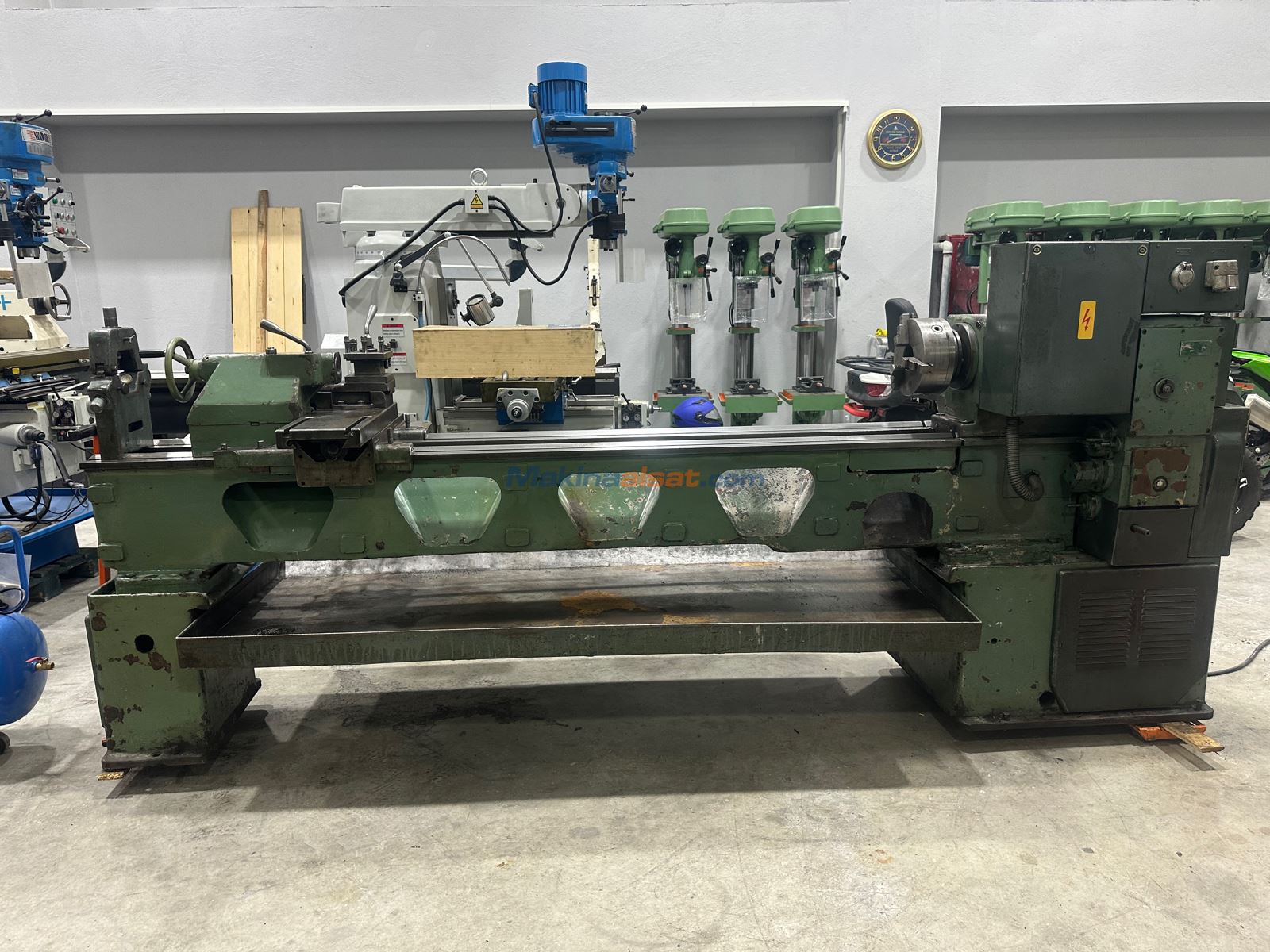 Satılık ikinci el SN50 - 2 Metre Tezsan Tos Torna Universal Torna makinesi