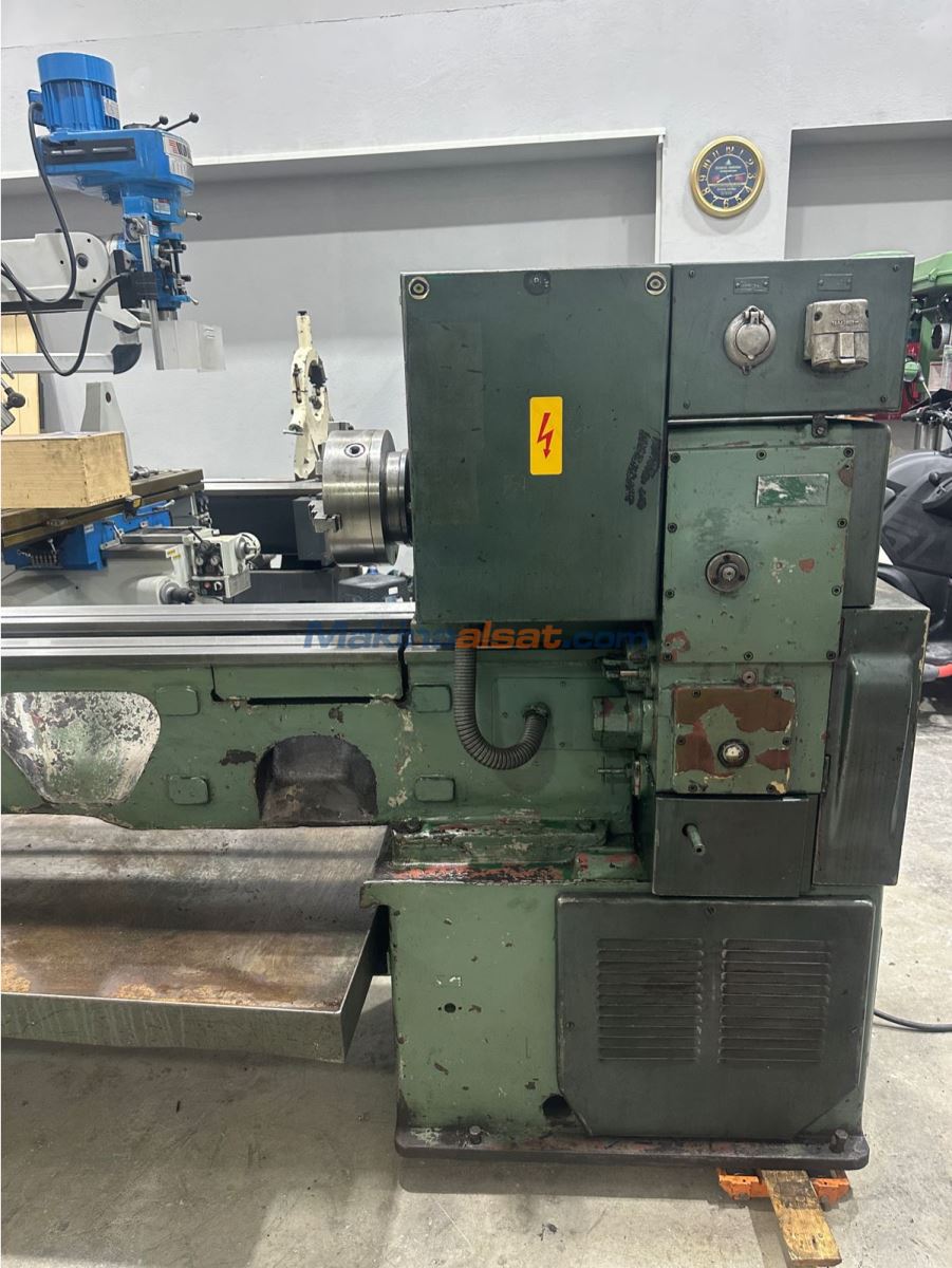 SN50 - 2 Metre Tezsan Tos Torna Used Centre Lathe machine for sale