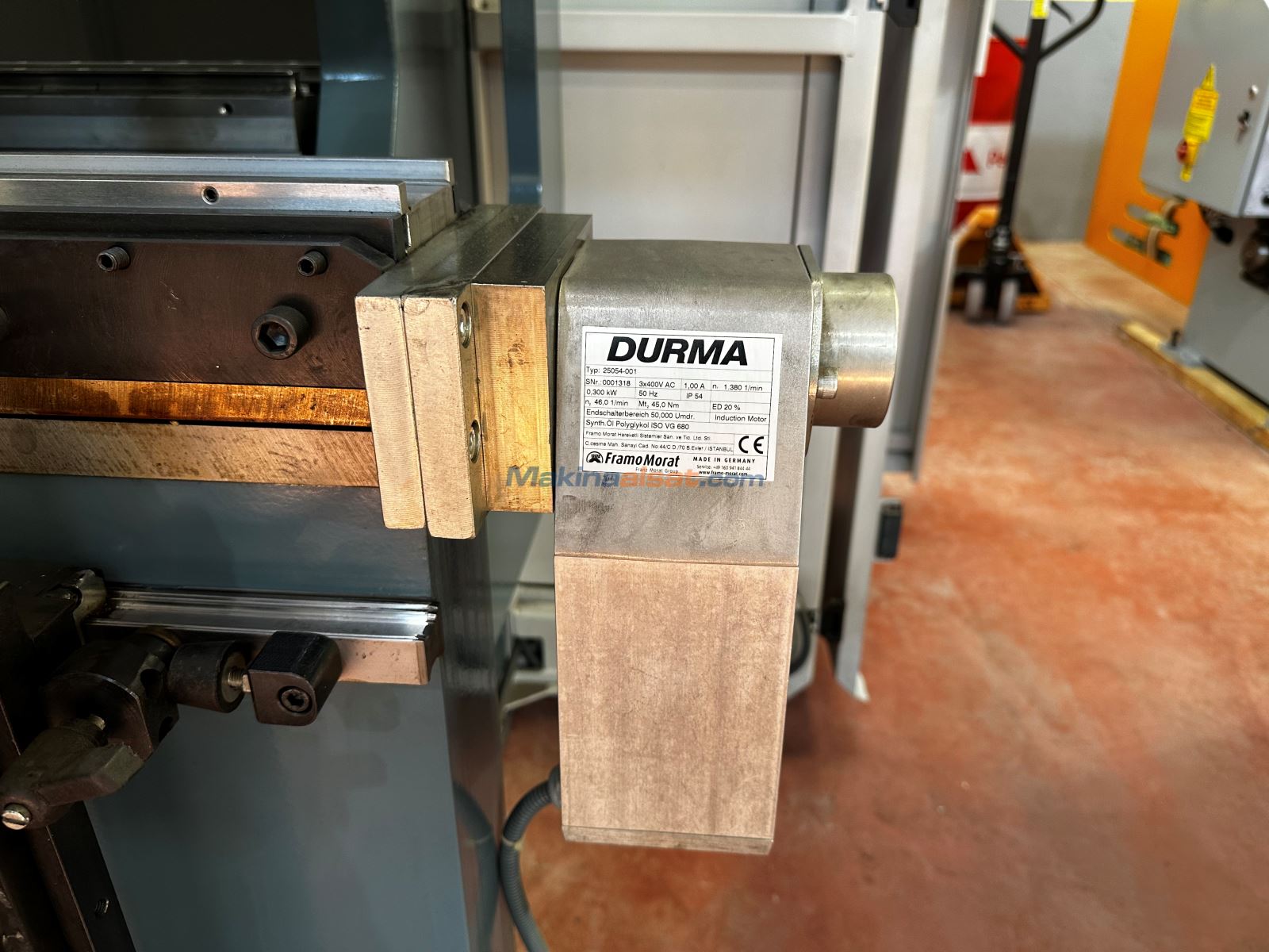 Satılık ikinci el DURMAZLAR AD-S 3100X175 TON CNC ABKANT PRES Abkant ...
