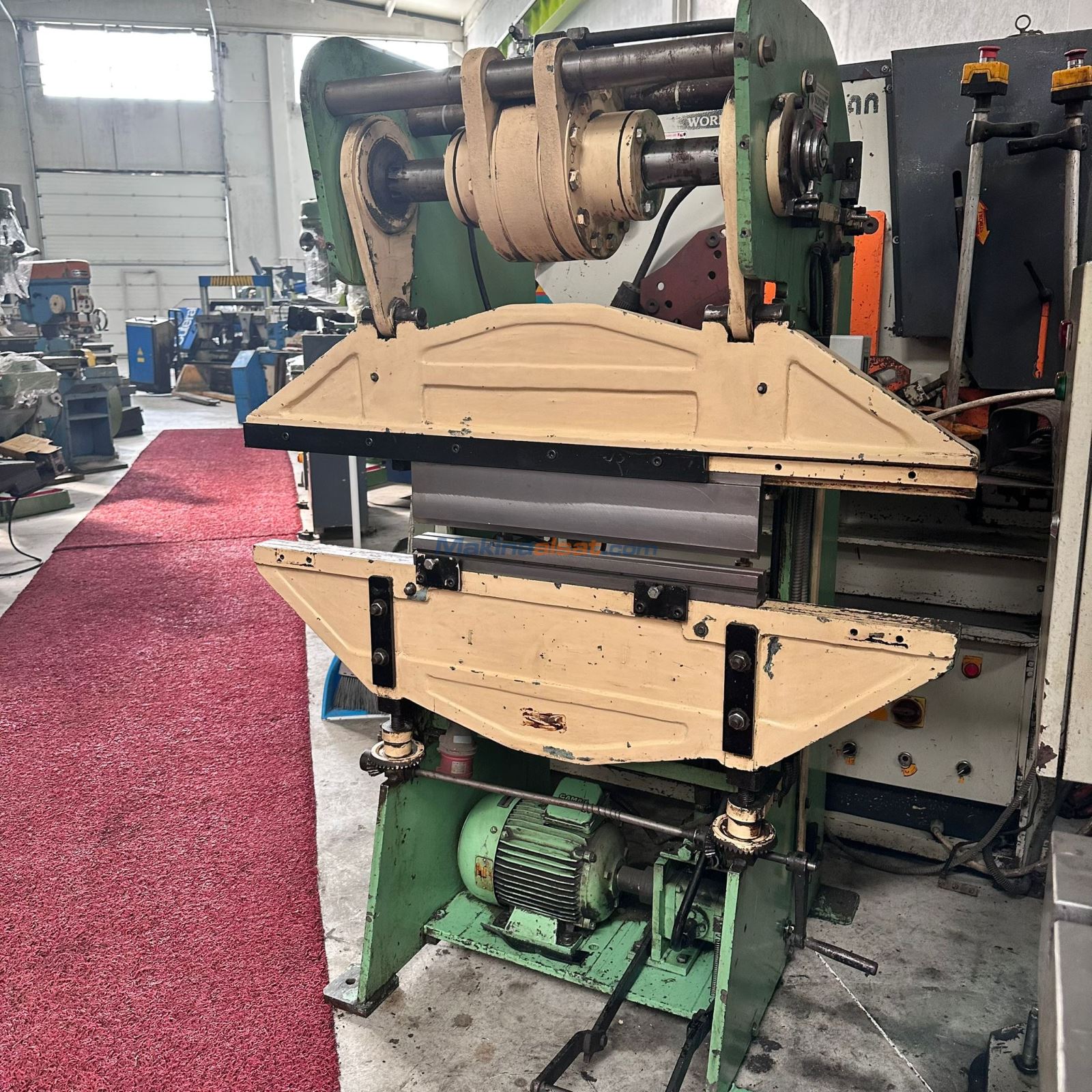 ÖZMAK MARKA 125 x 1.5 mm HİDROLİK ABKANT PRES Used Mechanical Press ...
