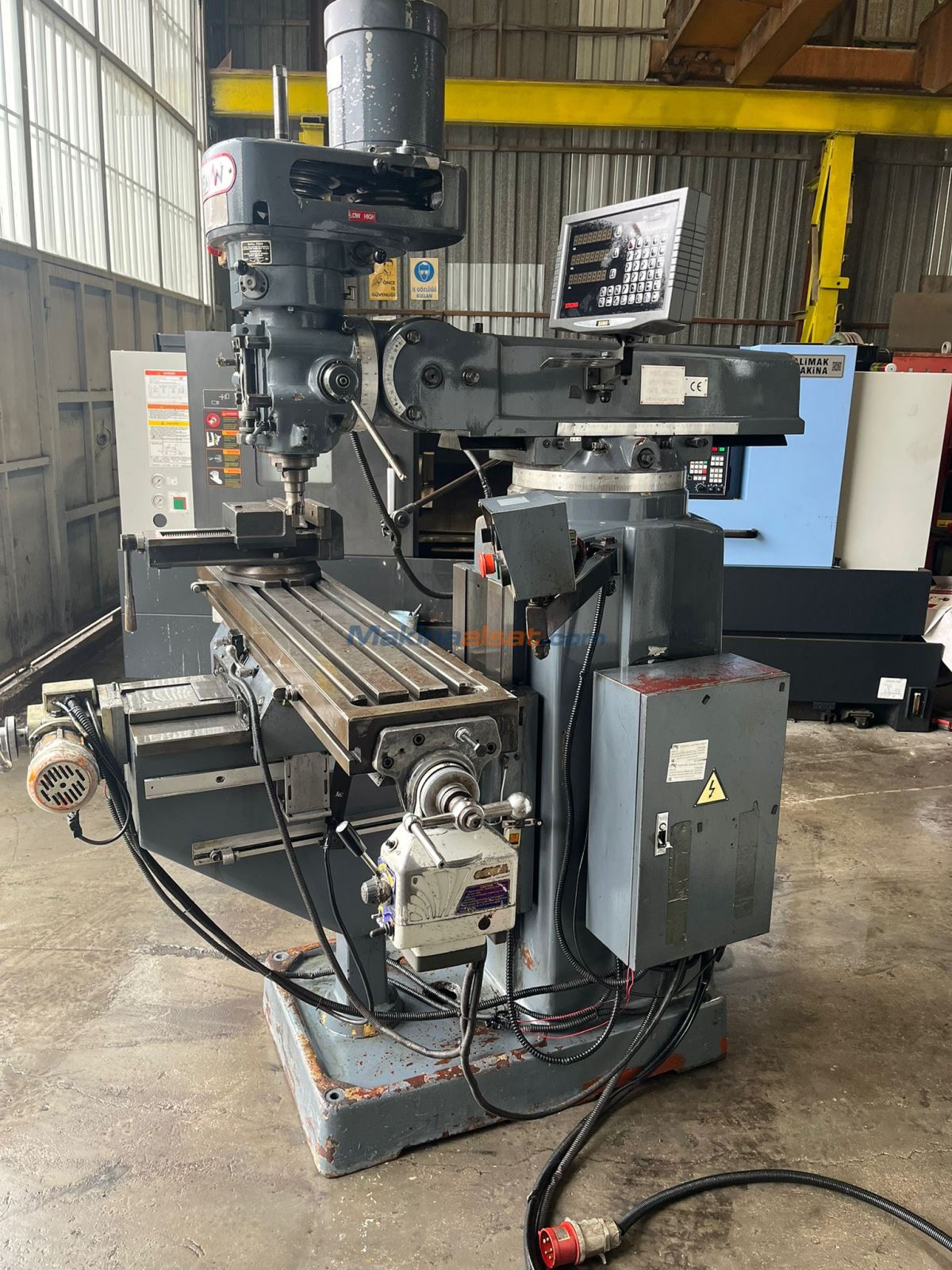 Satılık ikinci el FOREMAN KF430 / 4 NUMARA KALIPÇI FREZE Universal ...