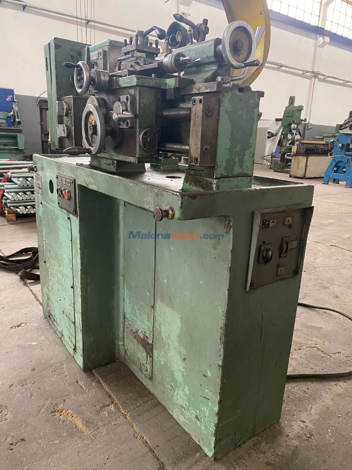 Satılık ikinci el RUS MİNİ TORNA Masa Üstü Torna makinesi