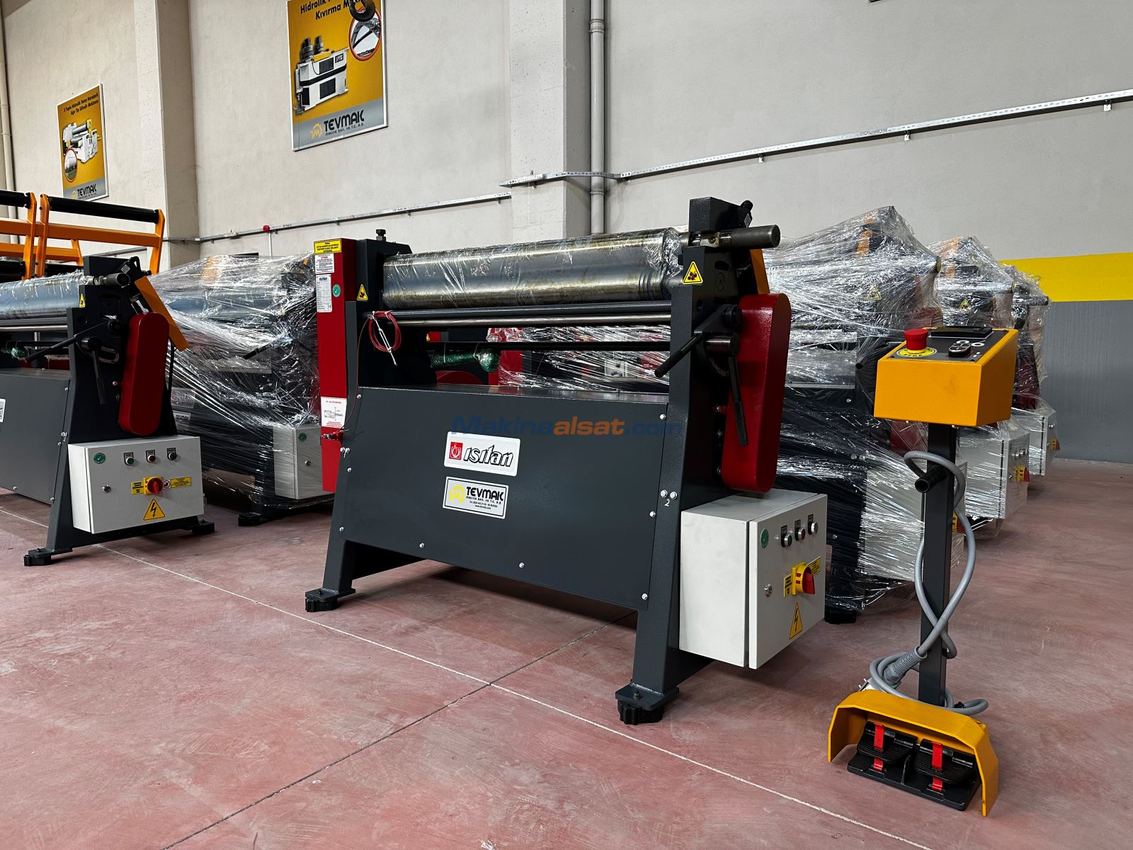 Satılık ikinci el ISITAN RM 1050X90 MOTORLU SİLİNDİR Motorlu - Mekanik Silindir Makinaları makinesi