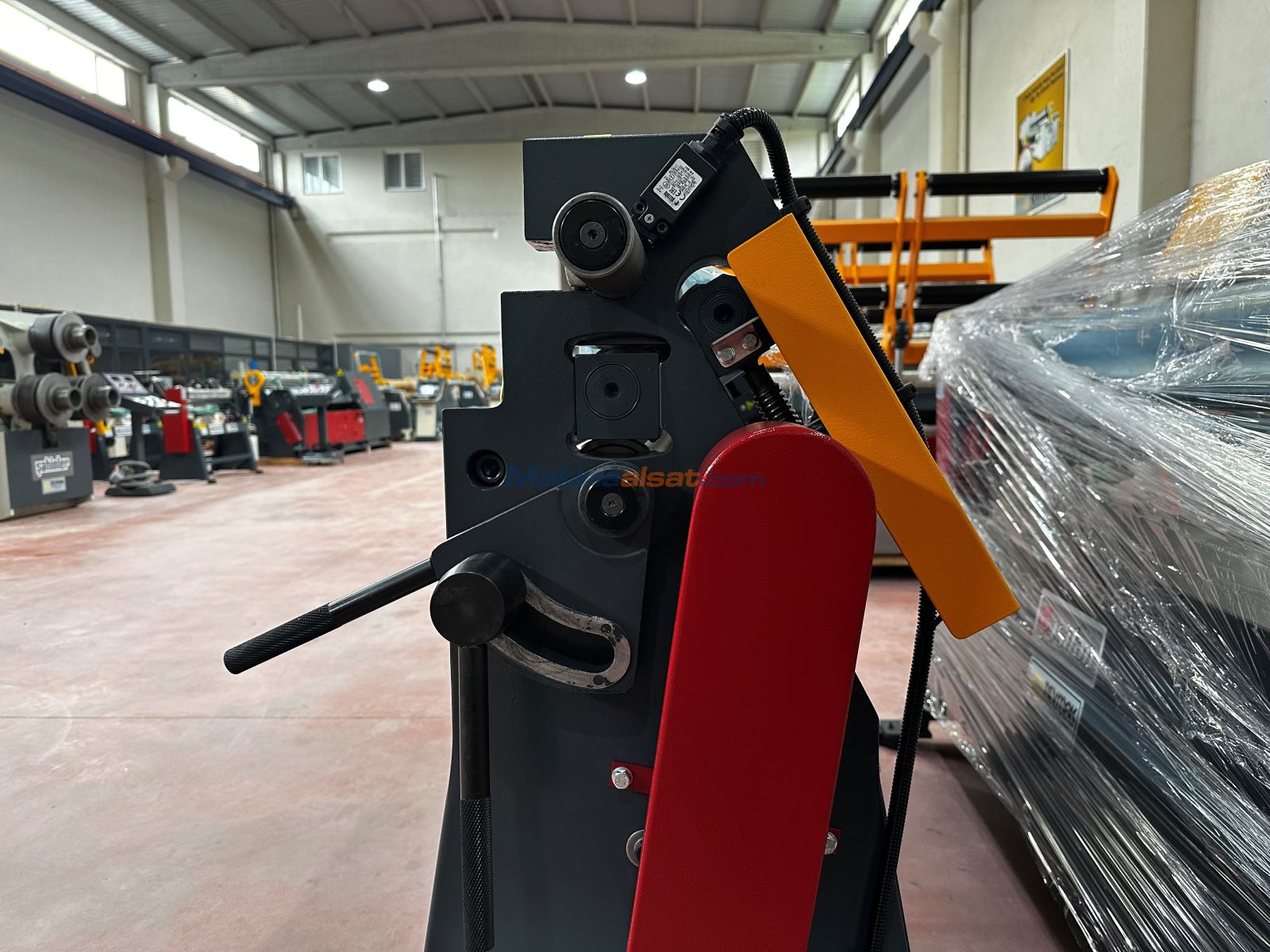 ISITAN RM 1550X90 MOTORLU SİLİNDİR Used Mechanical-Manual Plate Bending ...