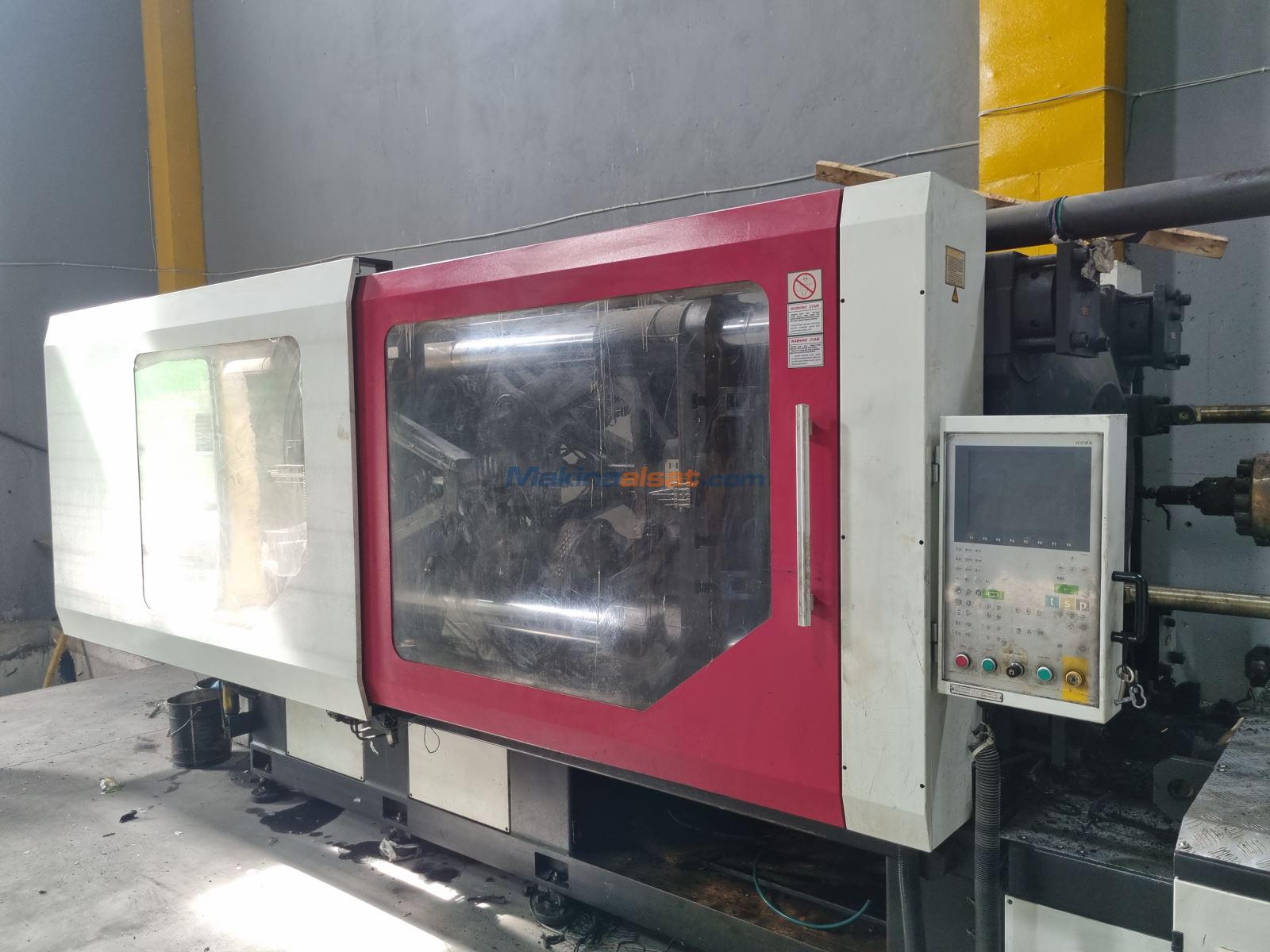 Satılık ikinci el Tsp MS 500 Çift Servo Plastik Enjeksiyon Plastik ...