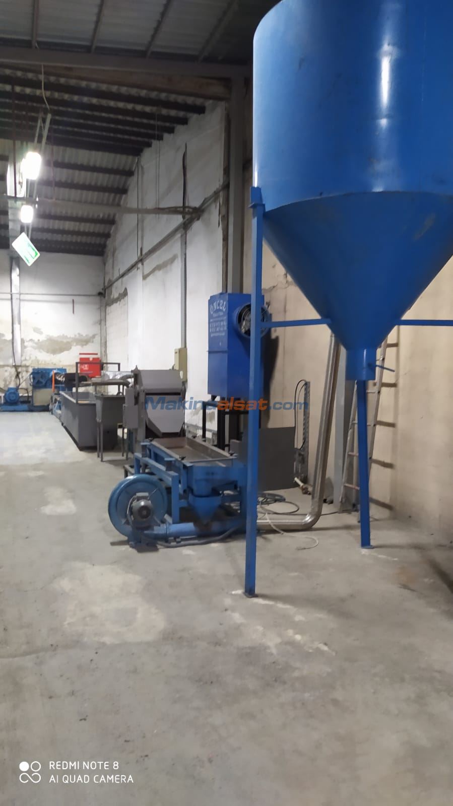 Satılık ikinci el PLASTİK GERİ DÖNÜŞÜM HATTI Plastik / Poliüretan ...