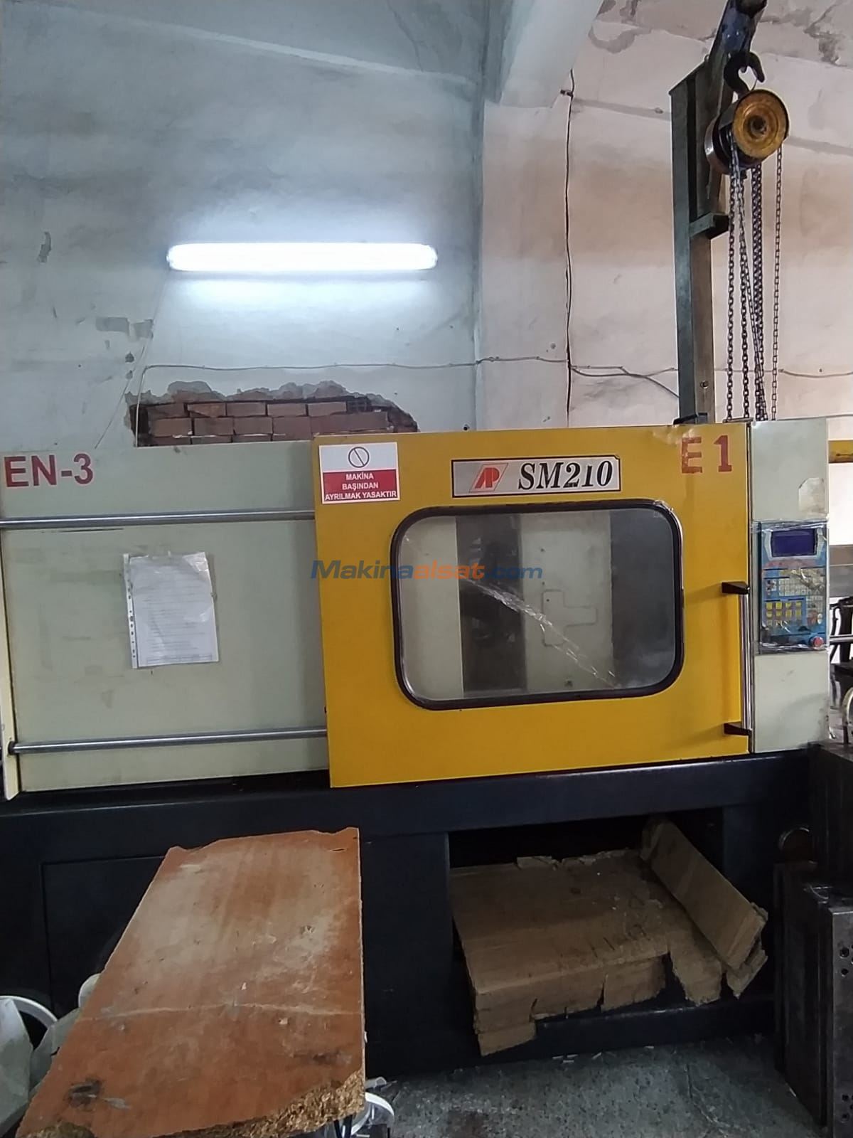 Satılık ikinci el SM210 TON PLASTİK ENJEKSİYON Plastik Enjeksiyon ...