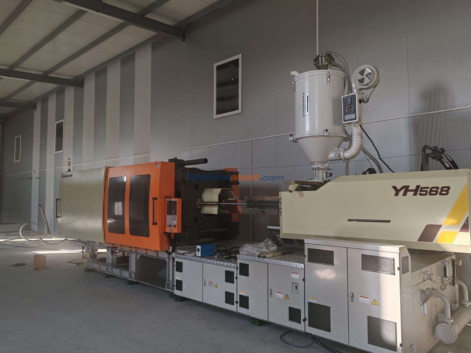 Satılık ikinci el KRD PLASMAK SERVO PLASTİK ENJEKSİYON Plastik Enjeksiyon Makinası makinesi