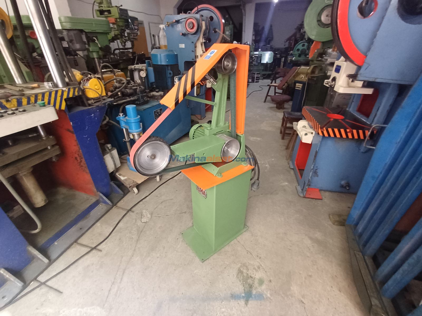 EMA KAFKAS 2000 / 50 ÜÇGEN ŞERİT BANT ZIMPARA Used Various Machinery ...