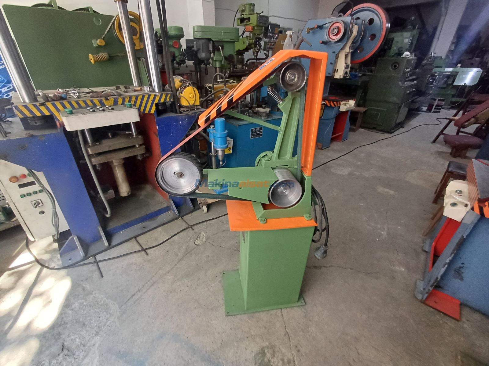 EMA KAFKAS 2000 / 50 ÜÇGEN ŞERİT BANT ZIMPARA Used Various Machinery ...