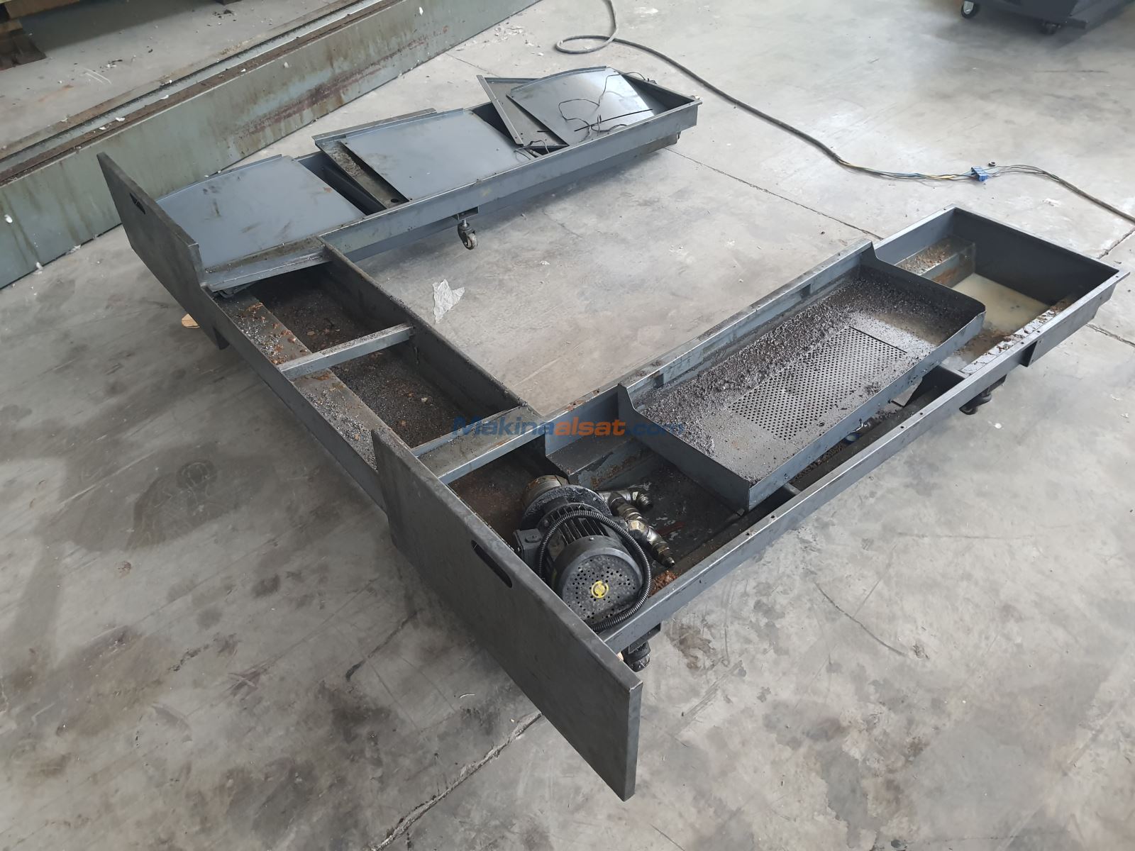 Satılık ikinci el Preminer V7L Cnc Dik İşleme Merkezi CNC Dik İşlem ...