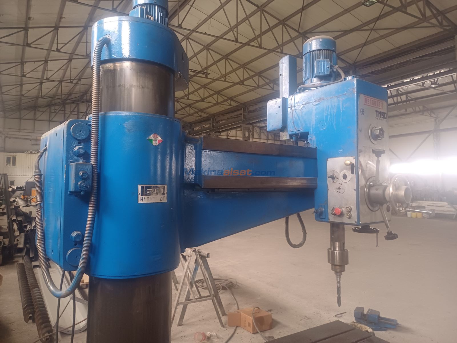 Satılık ikinci el İTALYAN MALI Bergonzı Tm 50 1600 Radyal Matkap Radyal ...