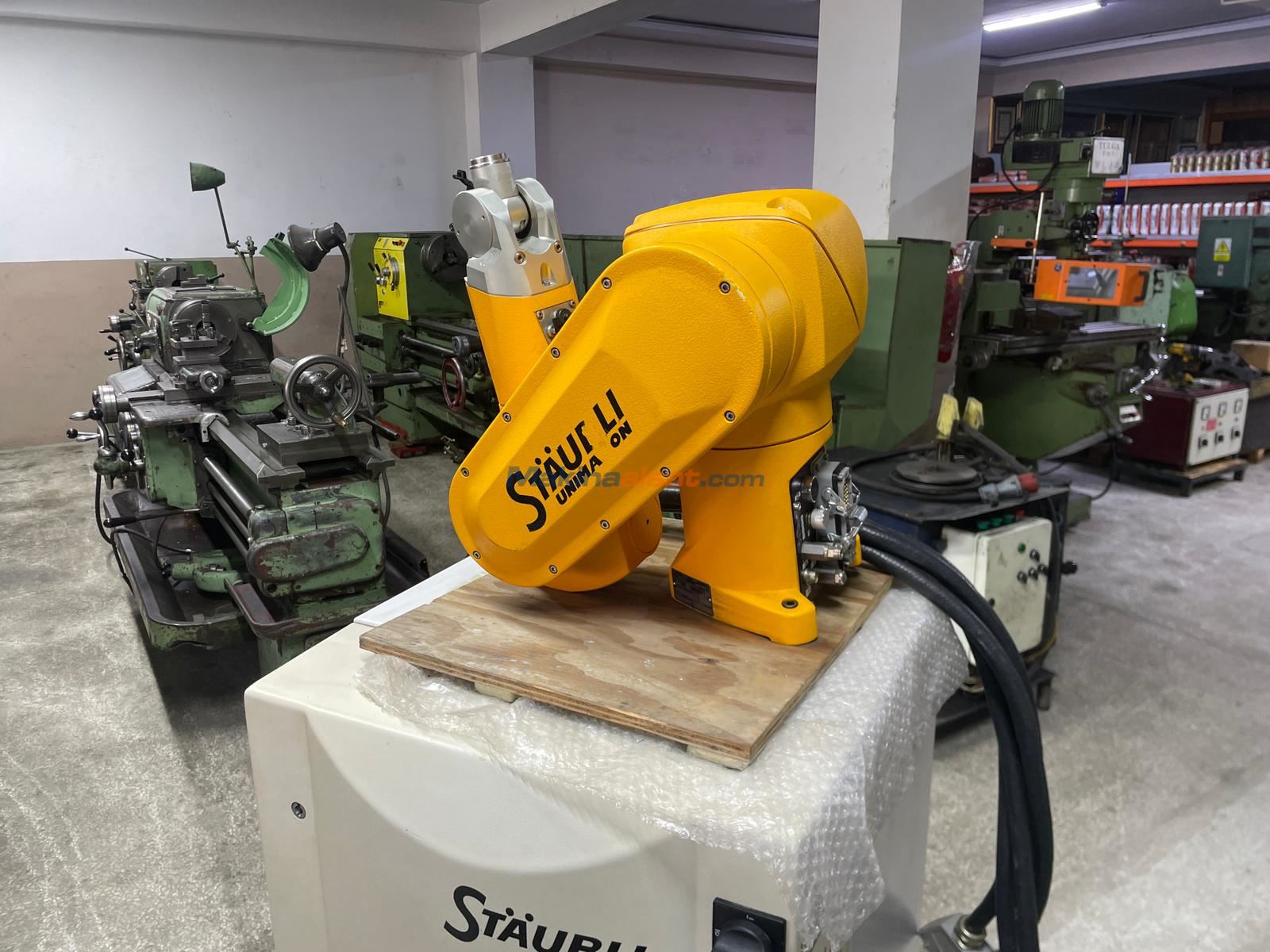 Satılık ikinci el STAUBLI CS8 Robot Robot Kol / Robotlar makinesi