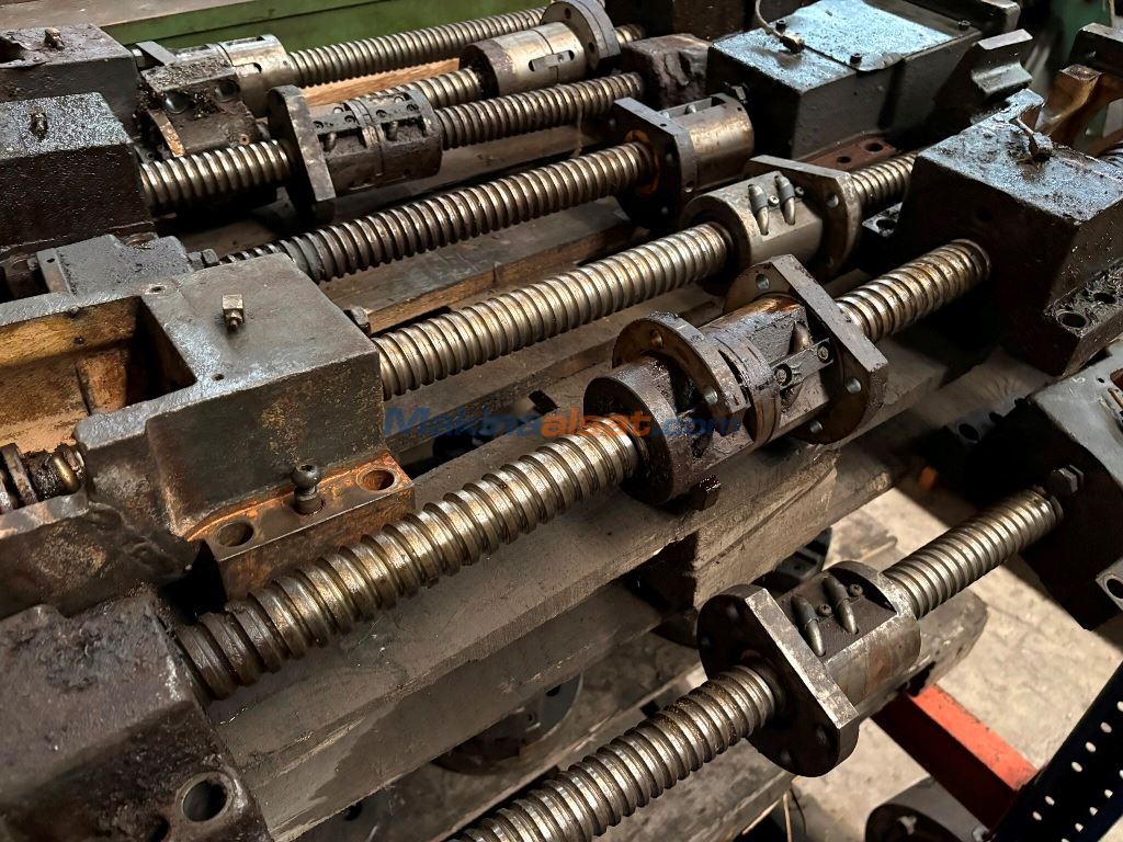 CNC VİDALI MİLLER Used Other Metal Forming Machines machine for sale